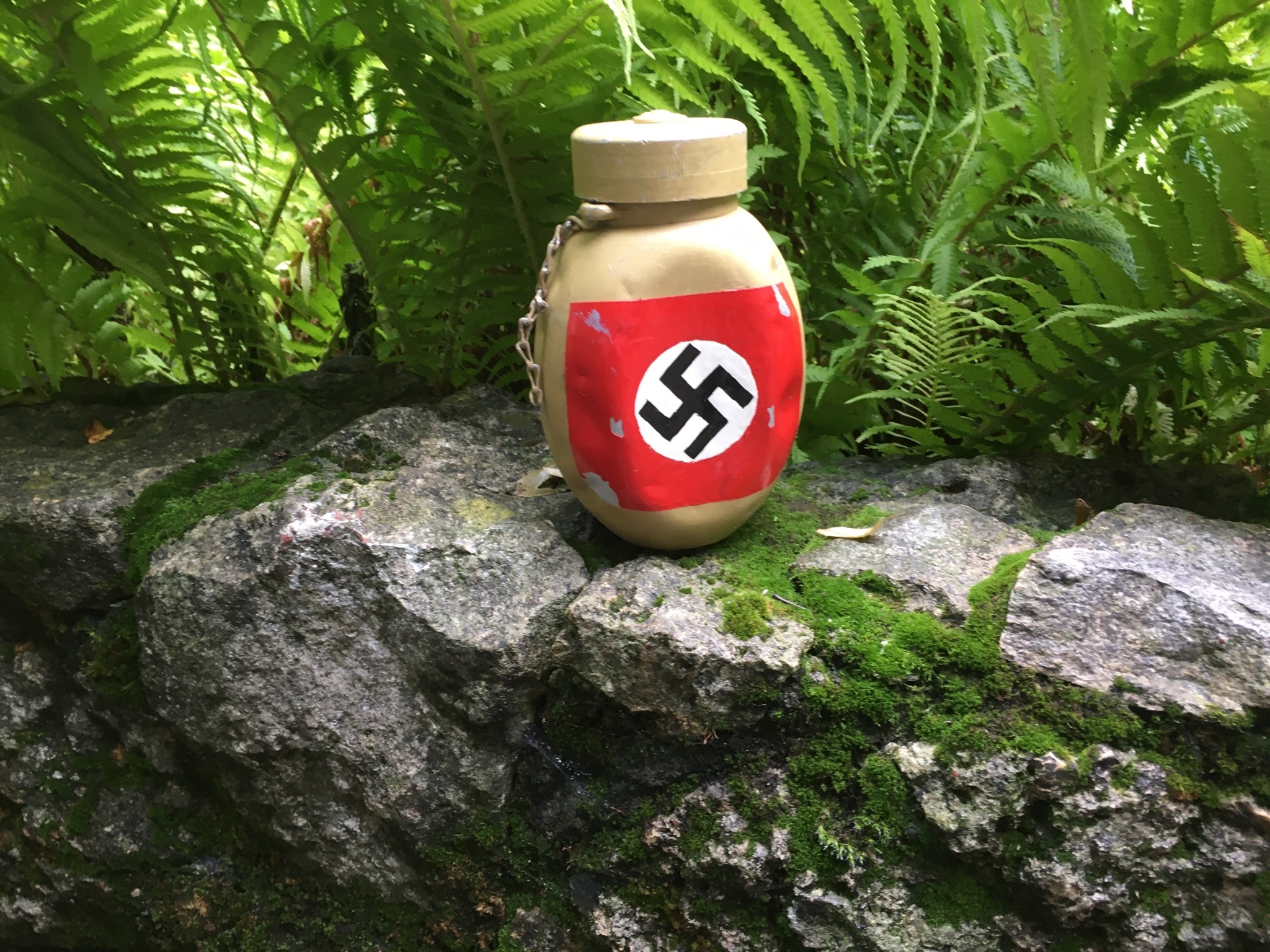 Manierka wojskowa 1957- malowana flaga III Rzeszy | Bytom | Kup teraz ...