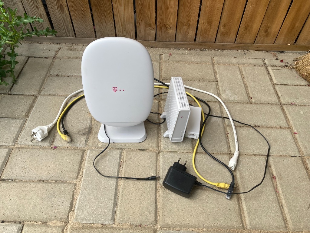 ROUTER MODEM Z ANTENĄ ZEW. T-MOBILE 5G LTE BOX | Oborniki | Kup teraz ...