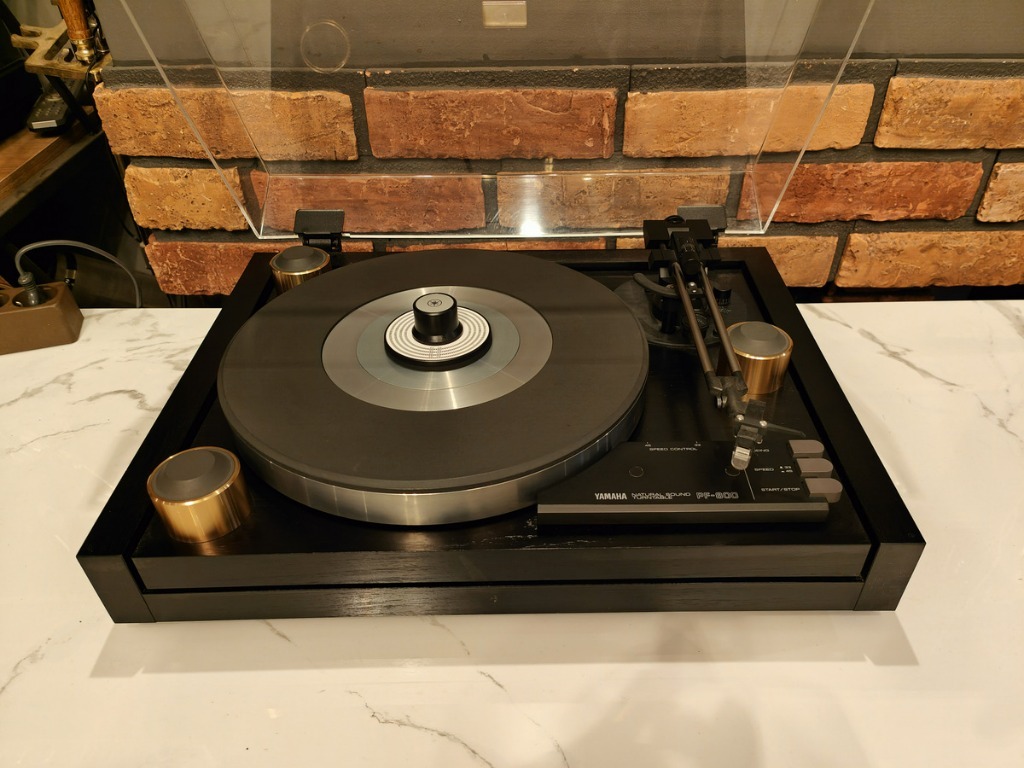 YAMAHA PF800 Audiofilski gramofon VINTAGE Clearaudio Type Z ...