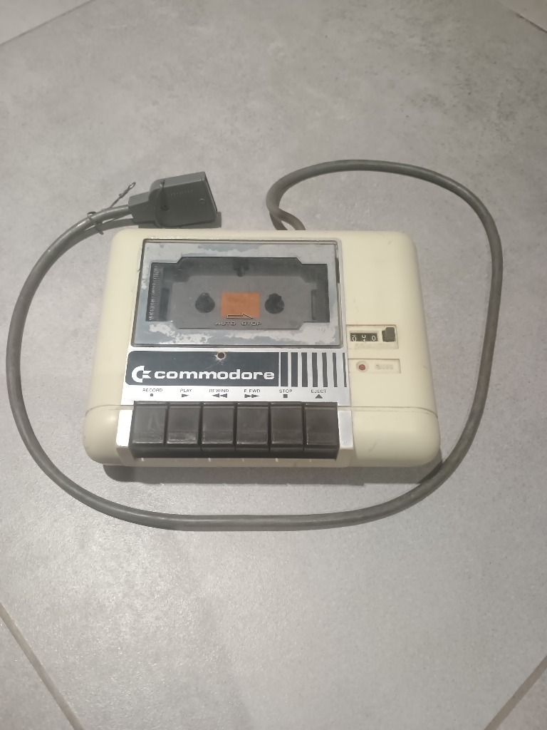 Magnetofon Datasette Commodore 64 | Książenice | Kup teraz na Allegro ...