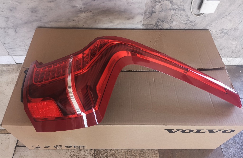 Lampa Prawy Tył Volvo XC90 2020r Full Led 32228827 | Jaworzno ...