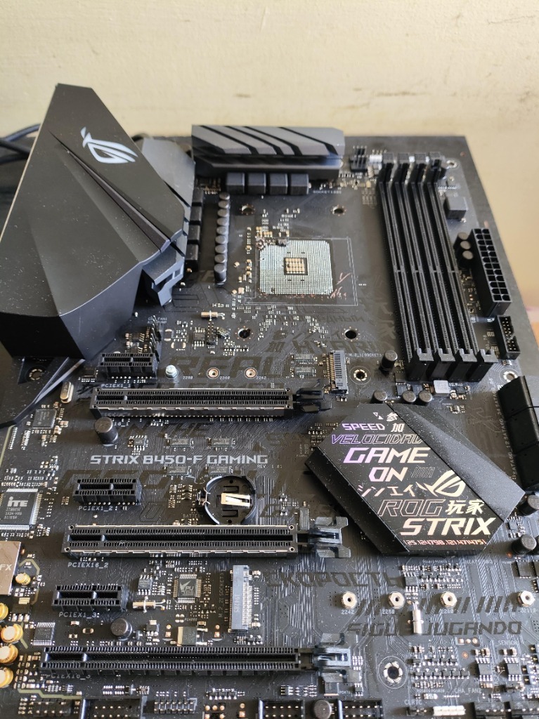 Płyta główna ASUS ROG STRIX B450F GAMING AM4 AMD | Rzeszów | Licytacja ...