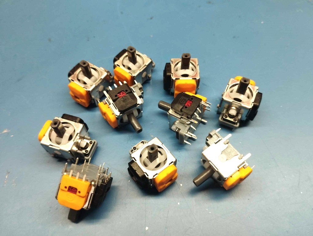 Markowe Analogi Hall Effect GinFull DualShock 4 PS4 Montaż + Kalibracja ...