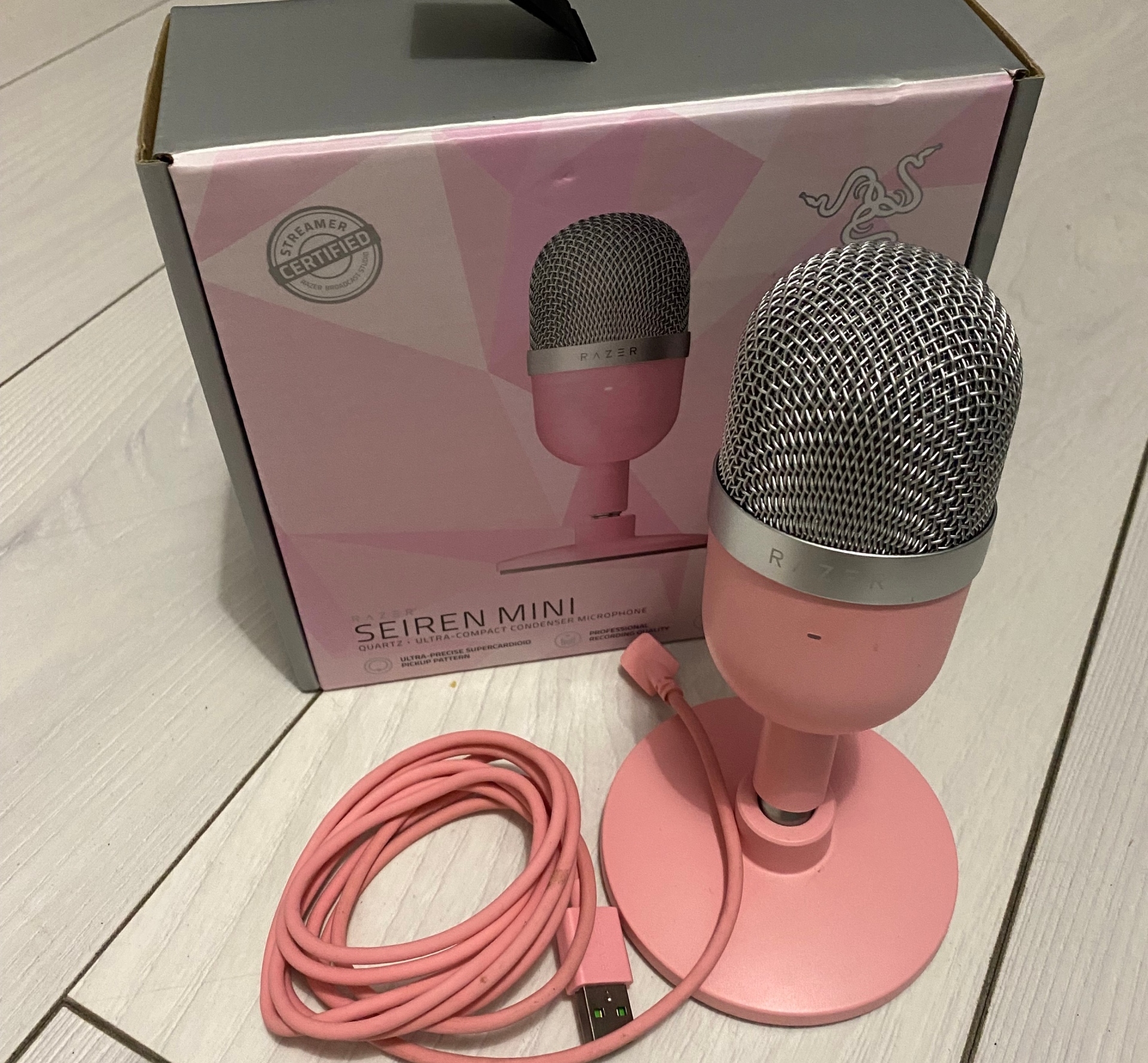 Razer seiren mini różowy mikrofon gamingowy | Bytom | Kup teraz na ...