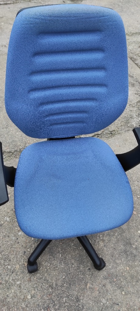 Krzesło fotel biurowy obrotowy Master Nowy Styl | Stara Gadka | Kup ...