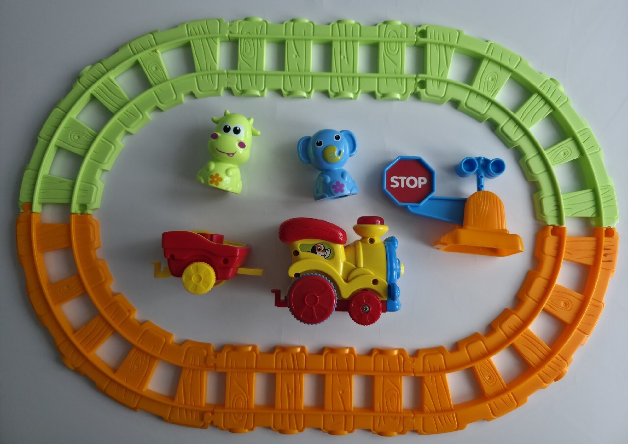 Kolejka Interaktywna Dudu Train Jeździ Gra Na Baterie Figurki | Lublin ...