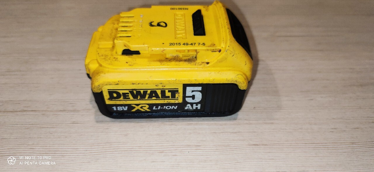 Akumulator Bateria Dewalt 5Ah 18v | Szerzyny | Licytacja na Allegro ...