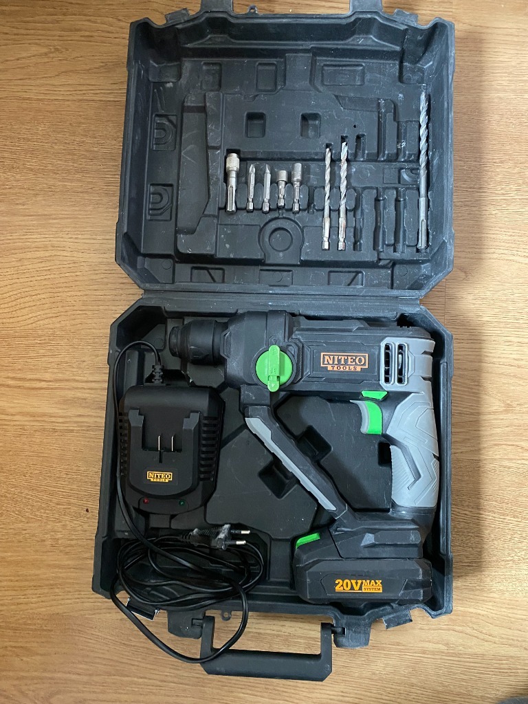 Akumulatorowa wiertarka udarowa Niteo tools | Czarne Błoto | Kup teraz ...