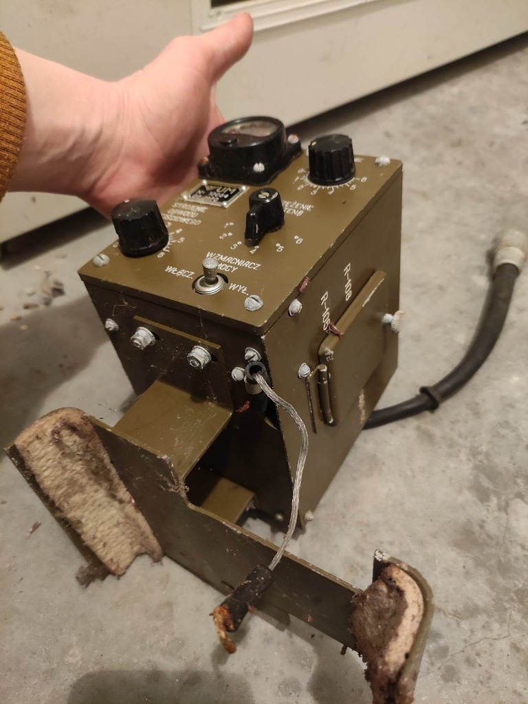 wzmacniacz antenowy do radiostacji serii R104 | Kraków | Kup teraz na ...