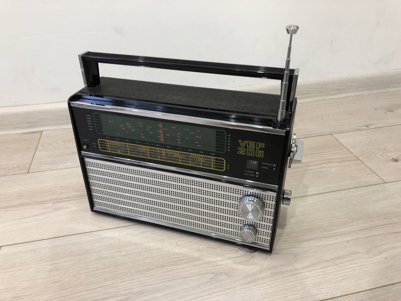 TENTO VEF 206 RADIO MADE IN USSR | Wisznia Mała | Kup teraz na Allegro ...