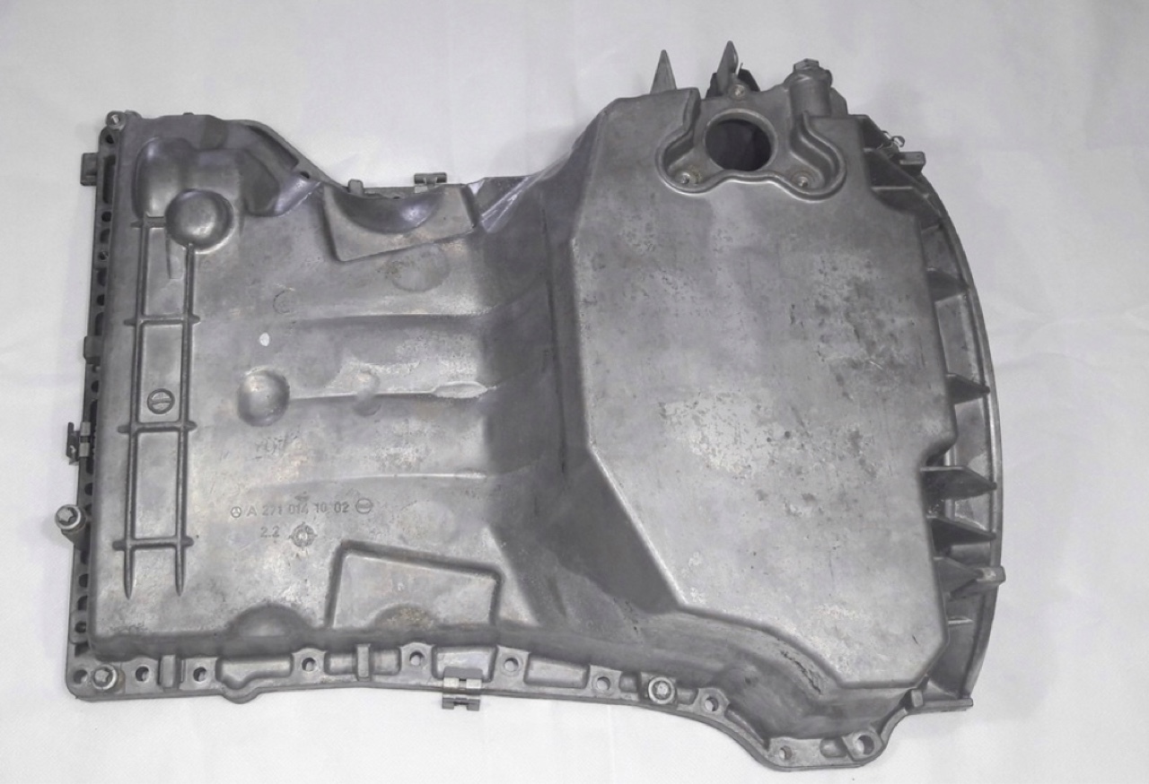 Miska oleju mercedes CGi -A2710101713 | Warszawa | Ogłoszenie na ...