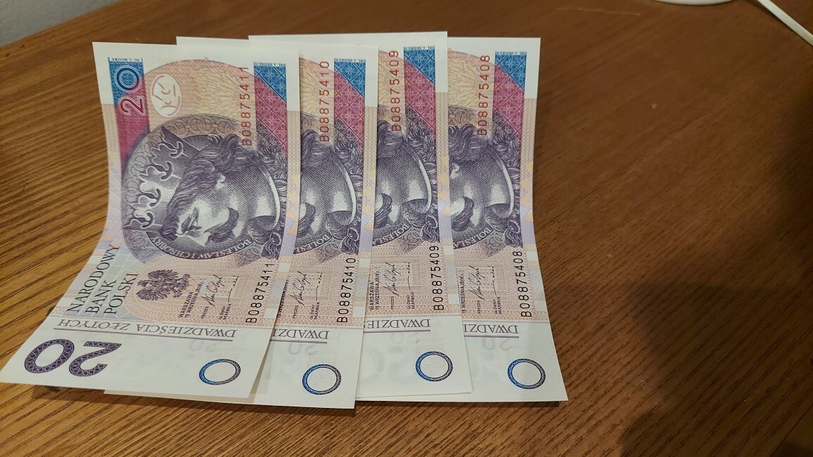 Banknoty 4x 20zl nr seryjny Liczba porządkowa | Kraków | Licytacja na ...
