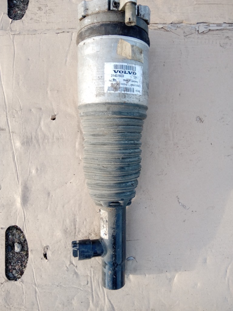 VOLVO XC90 II AMORTYZATOR lewy 31451833 | Koszalin | Kup teraz na ...