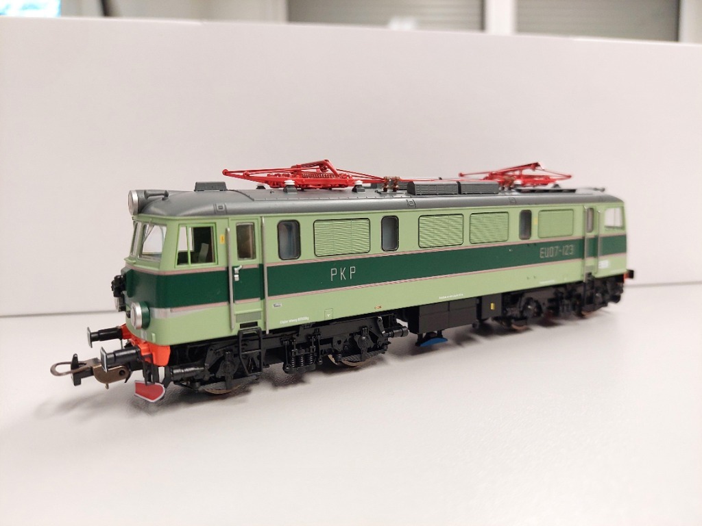PIKO 96380 - Lokomotywa EU07-123 PKP skala H0 | Szreniawa | Kup teraz na Allegro Lokalnie