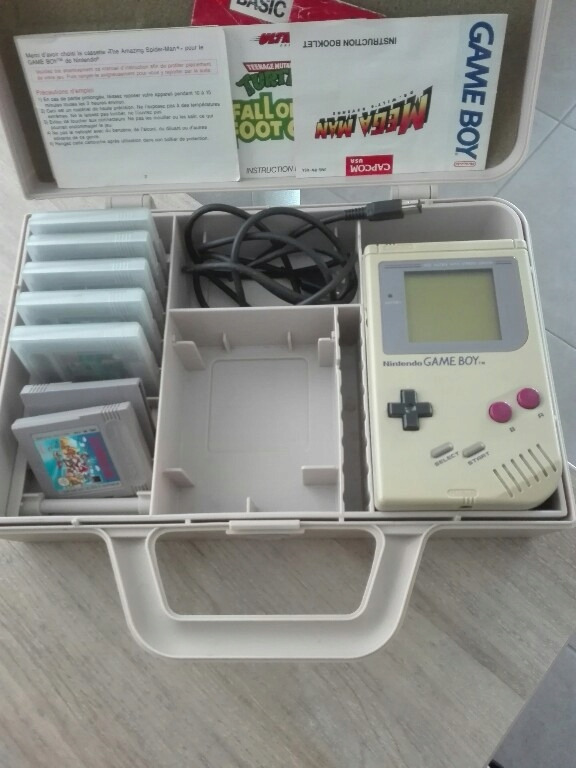 Nintendo Game Boy box | Boćki | Kup teraz na Allegro Lokalnie