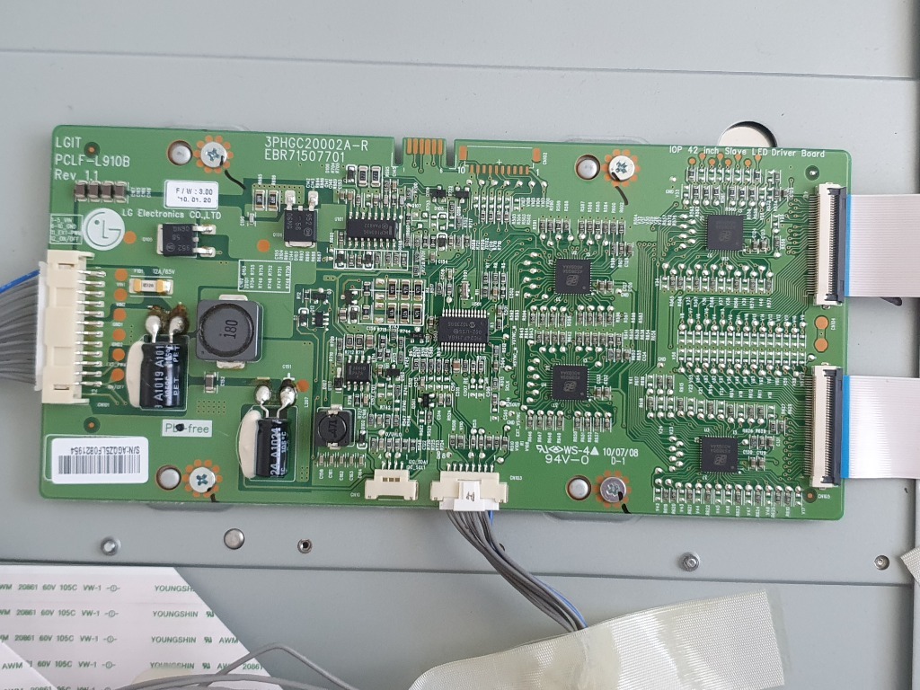 Telewizor LG 42LE8500 matryca części zasilacz led | Janów Lubelski ...