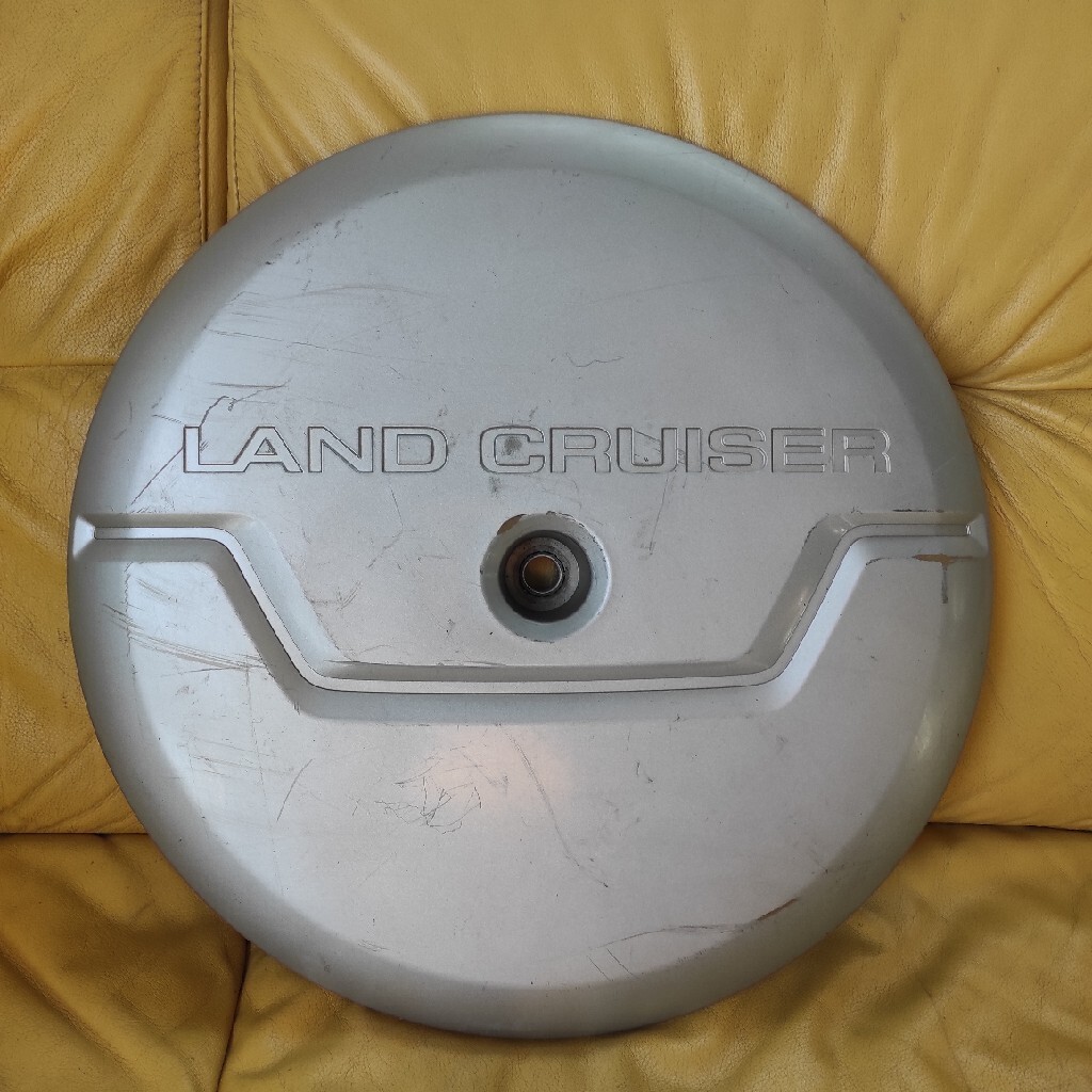 Osłona koła TOYOTA LAND CRUISER 6477160310 | Lubań | Ogłoszenie na ...