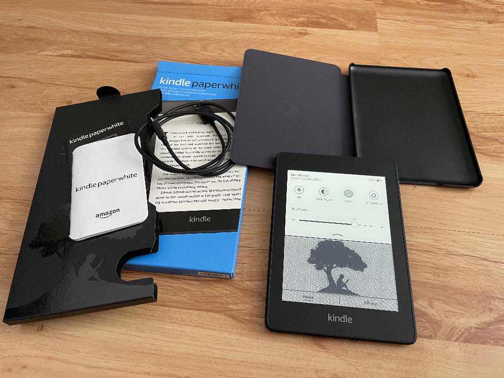 Czytnik e-booków Amazon Kindle Paperwhite 4 IV 8GB | Radzyń Podlaski ...
