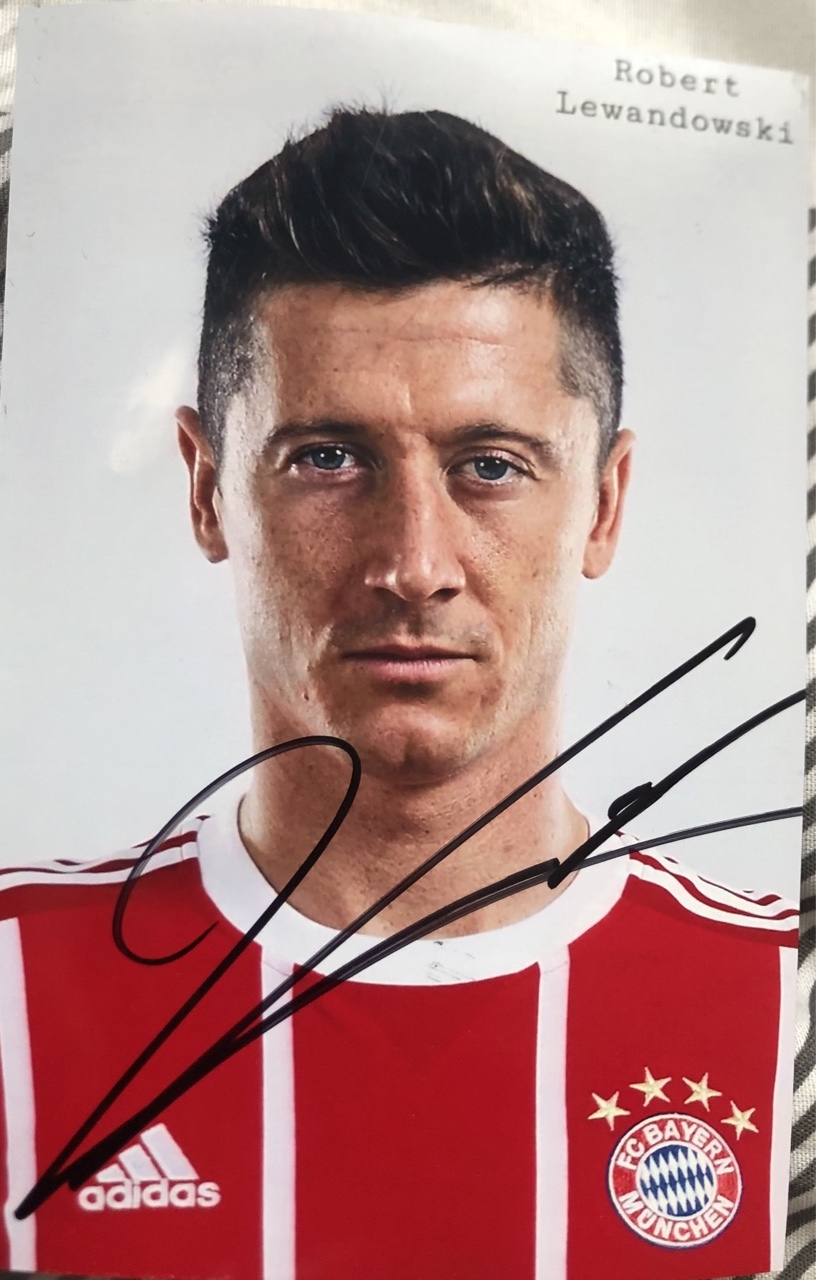 Autograf Robert Lewandowski FC Barcelona Bayern | Krubin | Kup teraz na Allegro Lokalnie