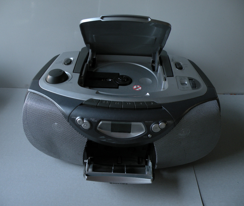 PHILIPS AZ1003 CD SOUNDMACHINE | Radostków-Kolonia | Licytacja na ...