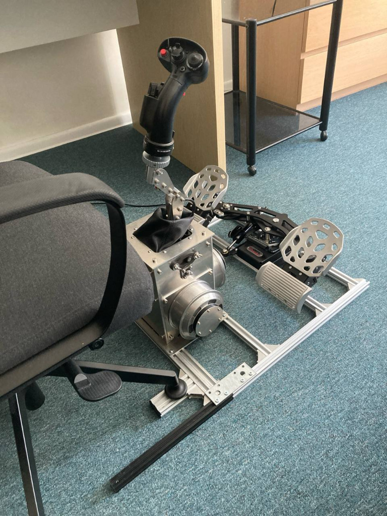 FFBeast: joystick force feedback do symulatorów lotu | Gdańsk ...