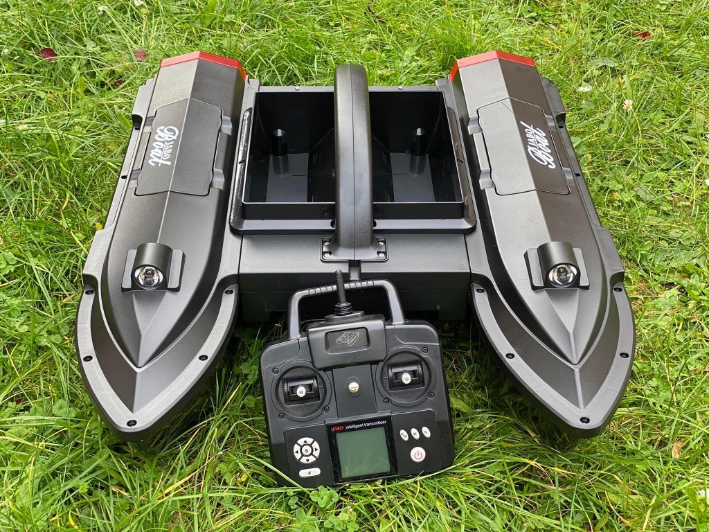 Karpiowa łódka zanętowa Jabo 5 CG GPS + Echosonda | Wrocław | Kup teraz ...