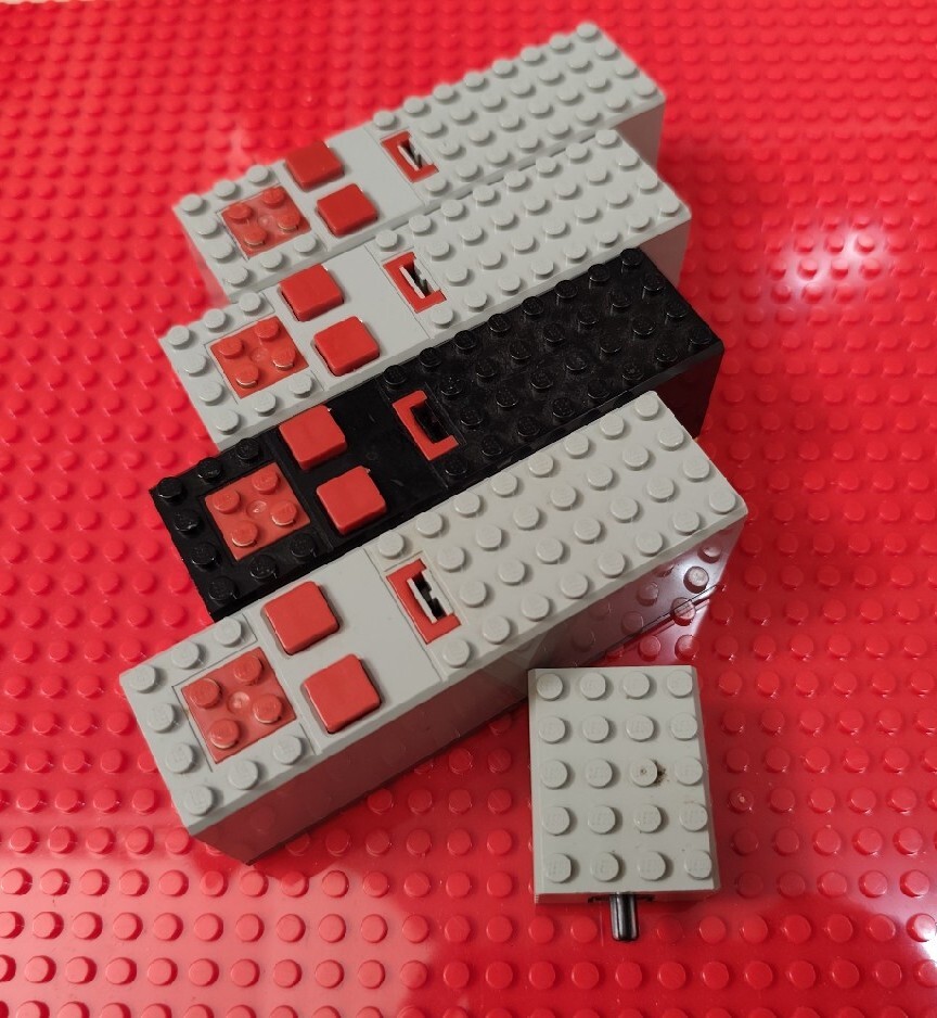 LEGO Electric 9V Battery Box 4 sztuki + motor 9V | Rzezawa | Kup teraz ...