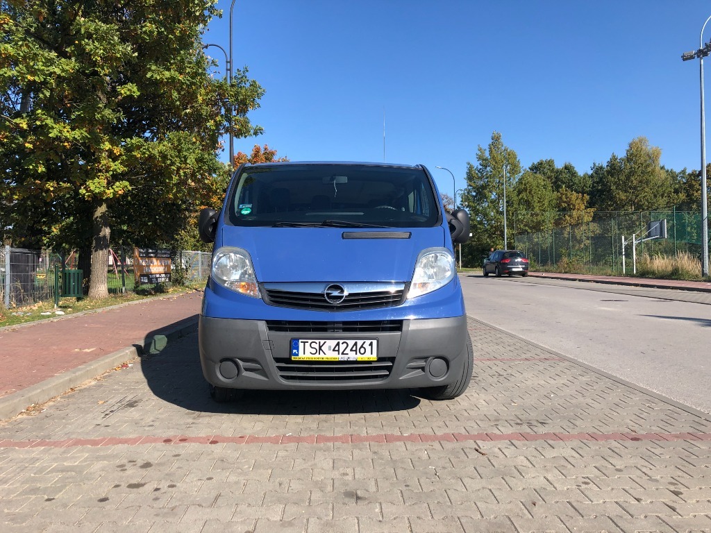 Wynajem busa Opel Vivaro 9 osobowy | Skarżysko-Kamienna | Ogłoszenie na ...