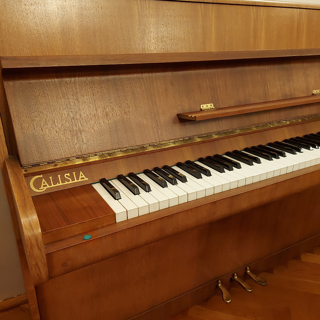 Pianino CALISIA M-105 Menuet | Karczew | Ogłoszenie na Allegro Lokalnie