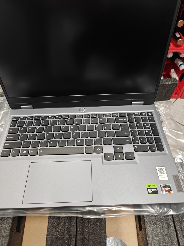 Laptop Lenovo LOQ 15ARP9 RTX 4050 6GB | Kołobrzeg | Kup teraz na Allegro Lokalnie