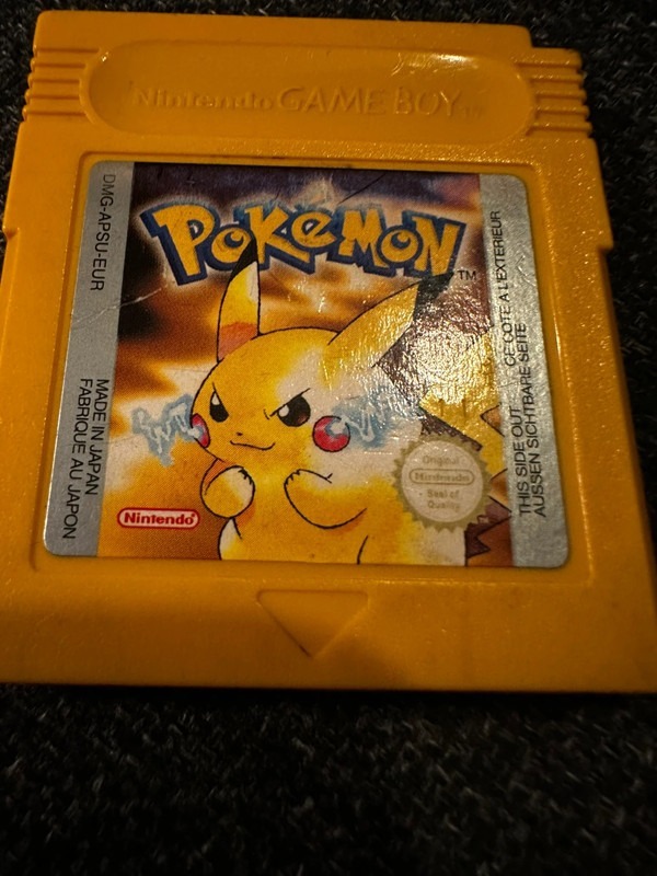 English Pokemon Yellow (Pikachu) Gameboy Cartridge | Wrocław | Kup ...