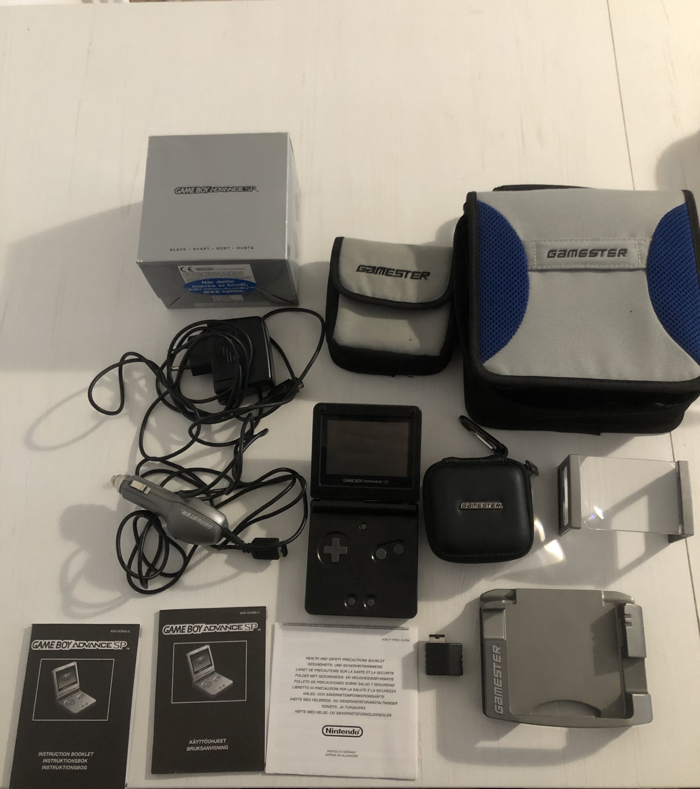Game boy advance sp + pudełko + akcesoria | Stargard | Kup teraz na ...