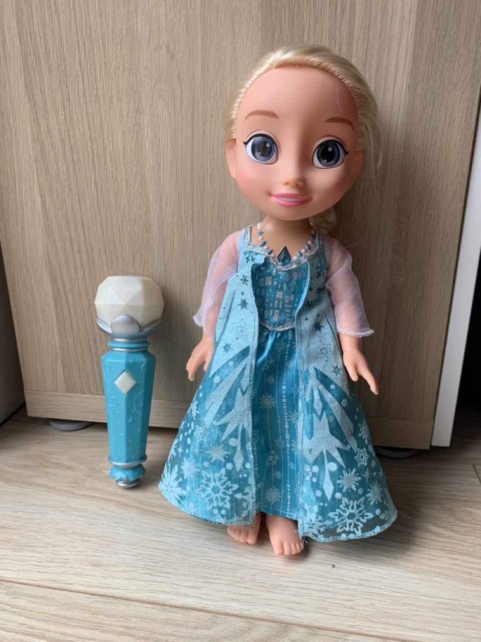 Śpiewająca Elsa z mikrofonem, Kraina Lodu, Jakks | Robakowo | Kup teraz ...