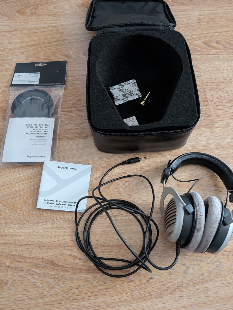 Beyerdynamic dt 990 edition 600 ohm + pady | Warszawa | Licytacja na ...