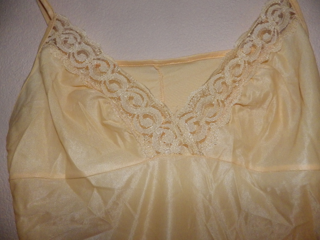 Halka Koszula Nocna. PRL. Stilon. Retro. | Poznań | Licytacja na ...