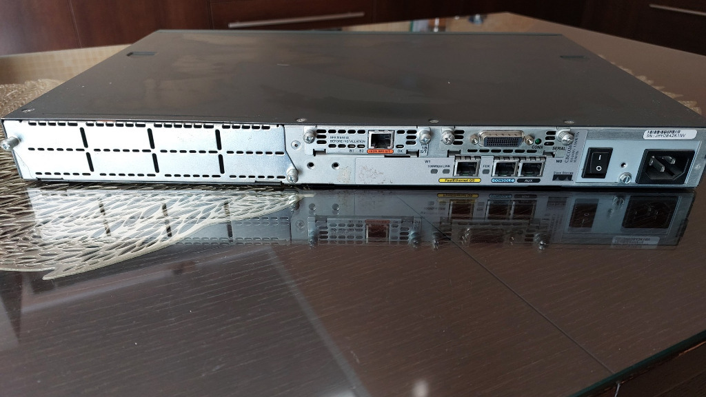 Cisco Router 2600 + Cisco Switch 2950 | Mrozy | Kup teraz na Allegro ...