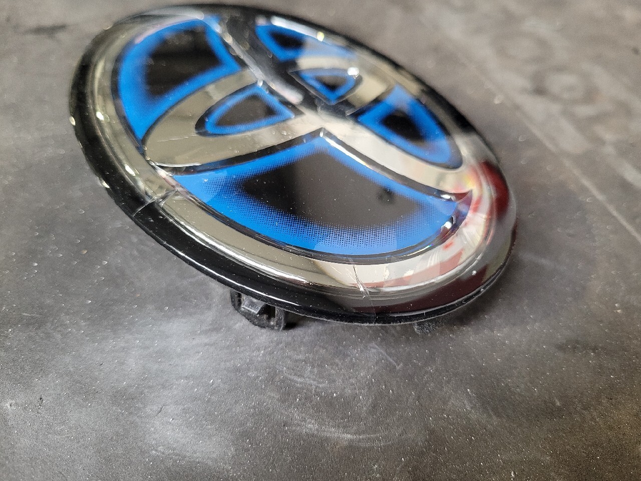 Znaczek emblemat Toyota Corolla 9097502136 | Brzózki | Kup teraz na ...