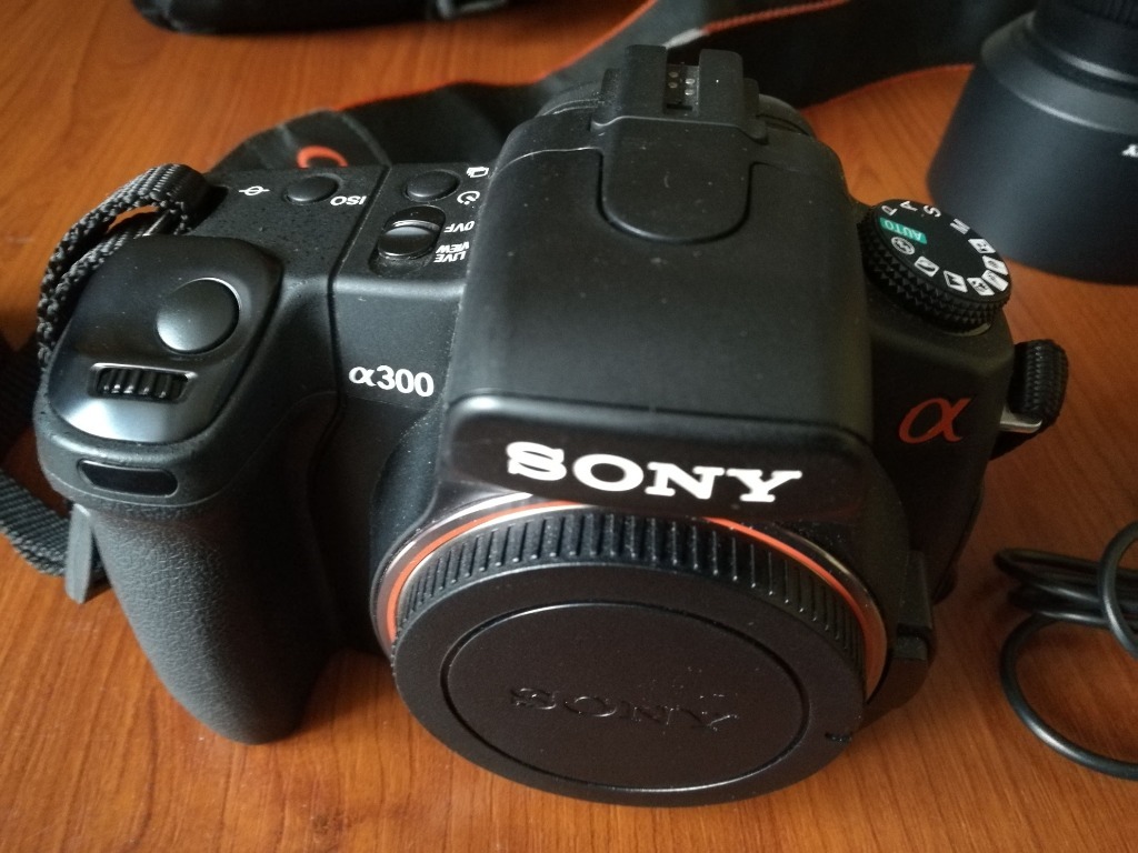 Sony ALPHA 300 obiektywy 18-70 i 75-300 | Dębica | Kup teraz na Allegro ...