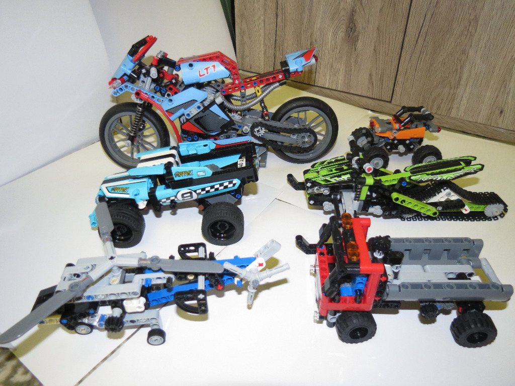 Lego Technic pack zestawów około 1 kg | Tarnów | Kup teraz na Allegro Lokalnie