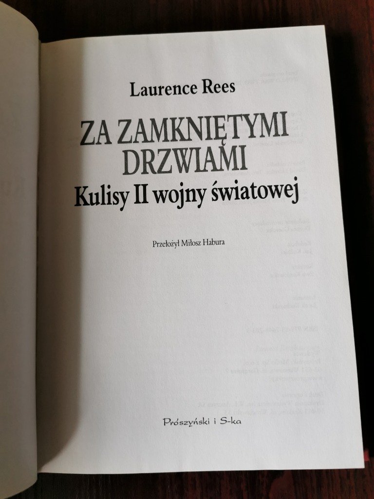 Za zamkniętymi drzwiami - Laurence Rees | Oświęcim | Kup teraz na ...