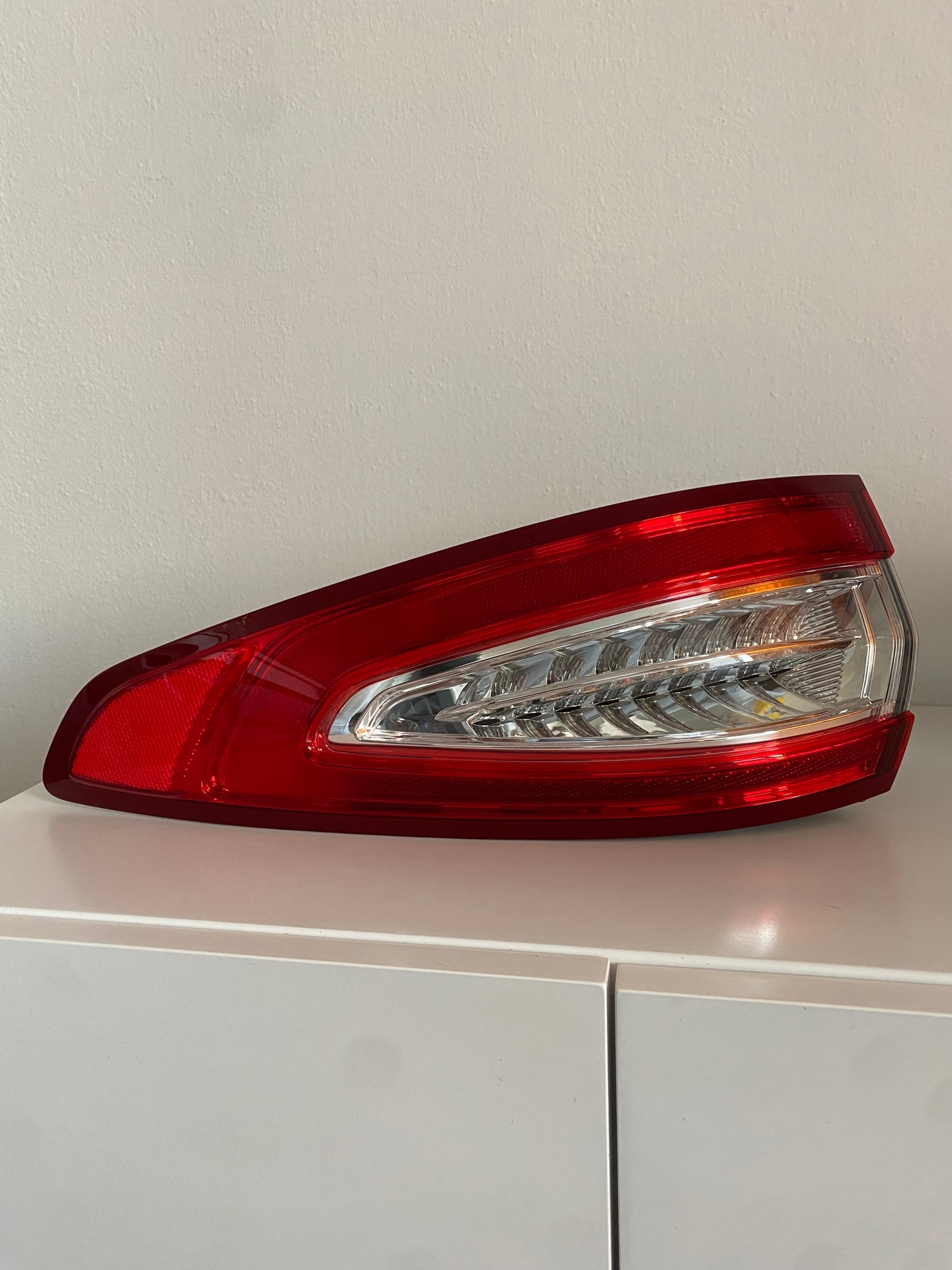 Lampa FORD MONDEO Prawa CD 391 RCL 4D RH | Łaskarzew | Kup teraz na ...