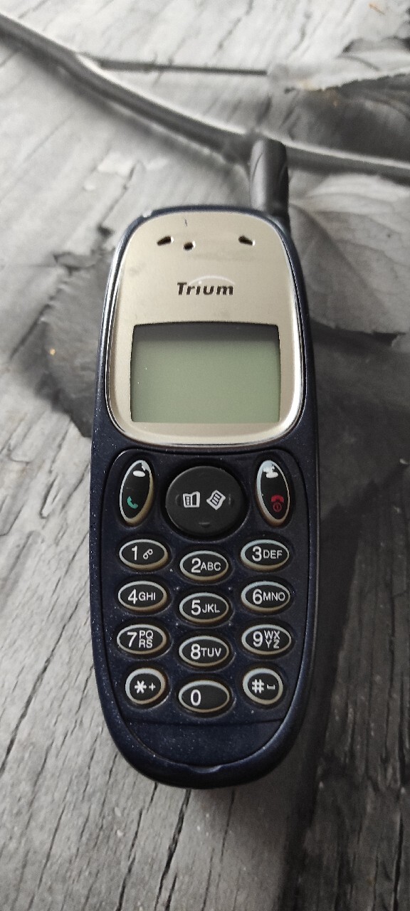 Telefon komórkowy Trium. | Widlice | Licytacja na Allegro Lokalnie