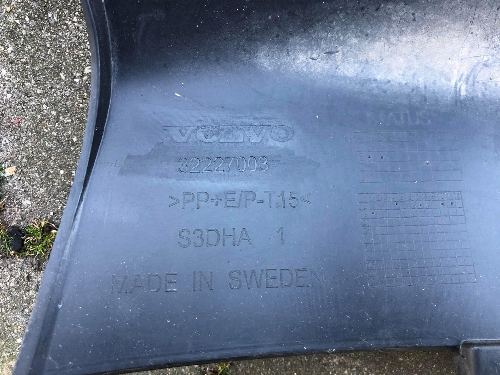 Dyfuzor zderzaka listwa zderzak Volvo V60 | Garwolin | Kup teraz na ...