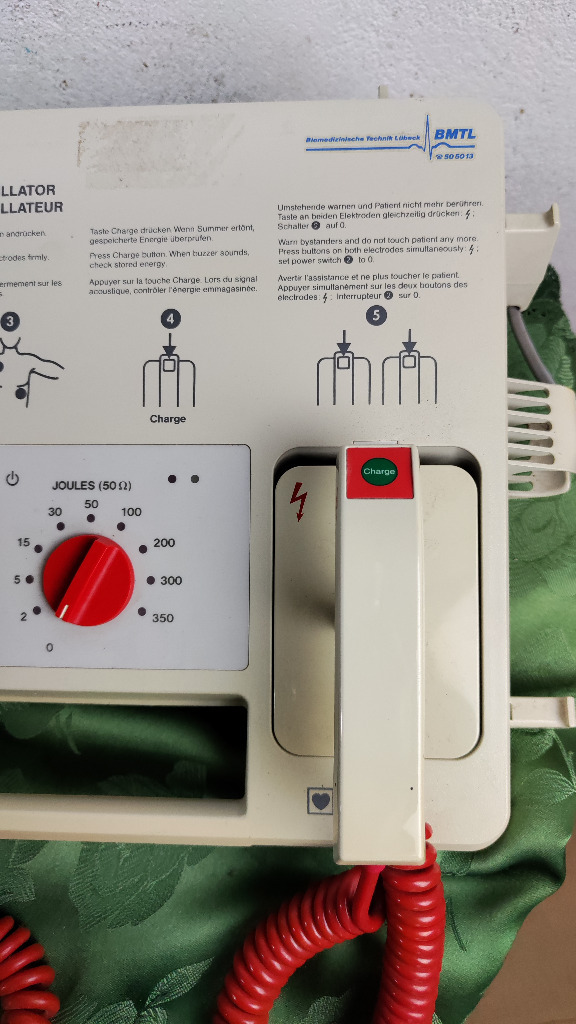 Defibrylator HELLIGE DEFIPORT SCP 912 | Świnoujscie | Kup teraz na ...