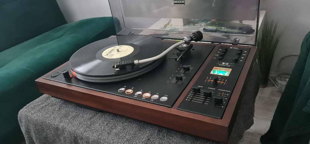 GRAMOFON Unitra Daniel WG-1100FG ze wzmacniaczem | giżycko | Licytacja ...