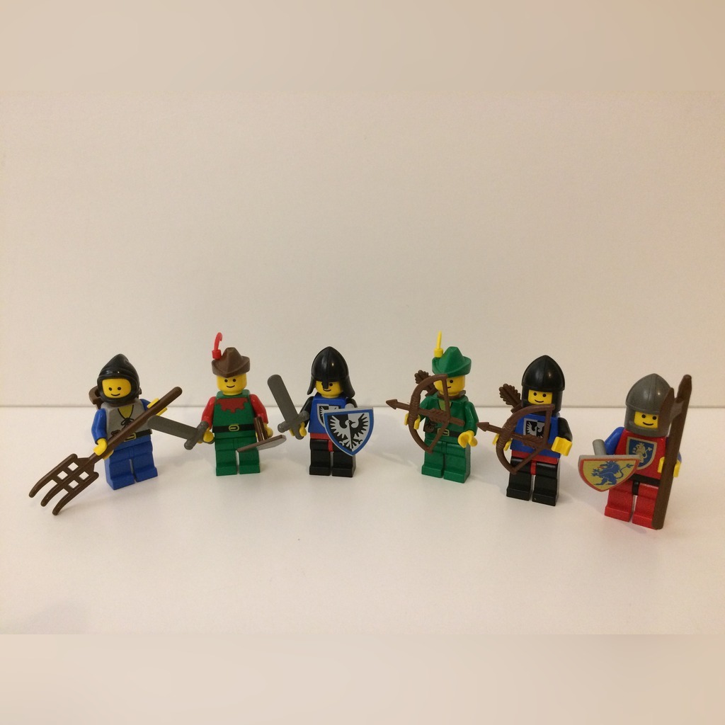 Lego Castle 6103 Castle Mini Figures Rycerze | Warszawa | Licytacja na ...