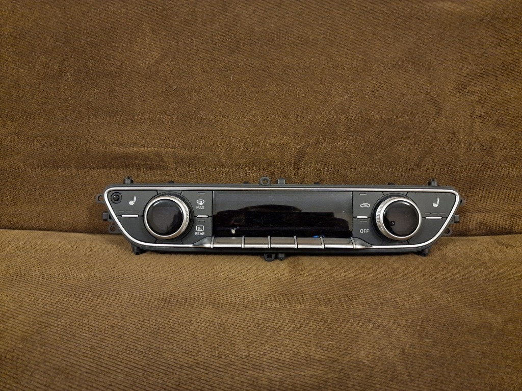 Obudowa panel klimatyzacji Audi Q5 80A820043 | Poznań | Kup teraz na ...