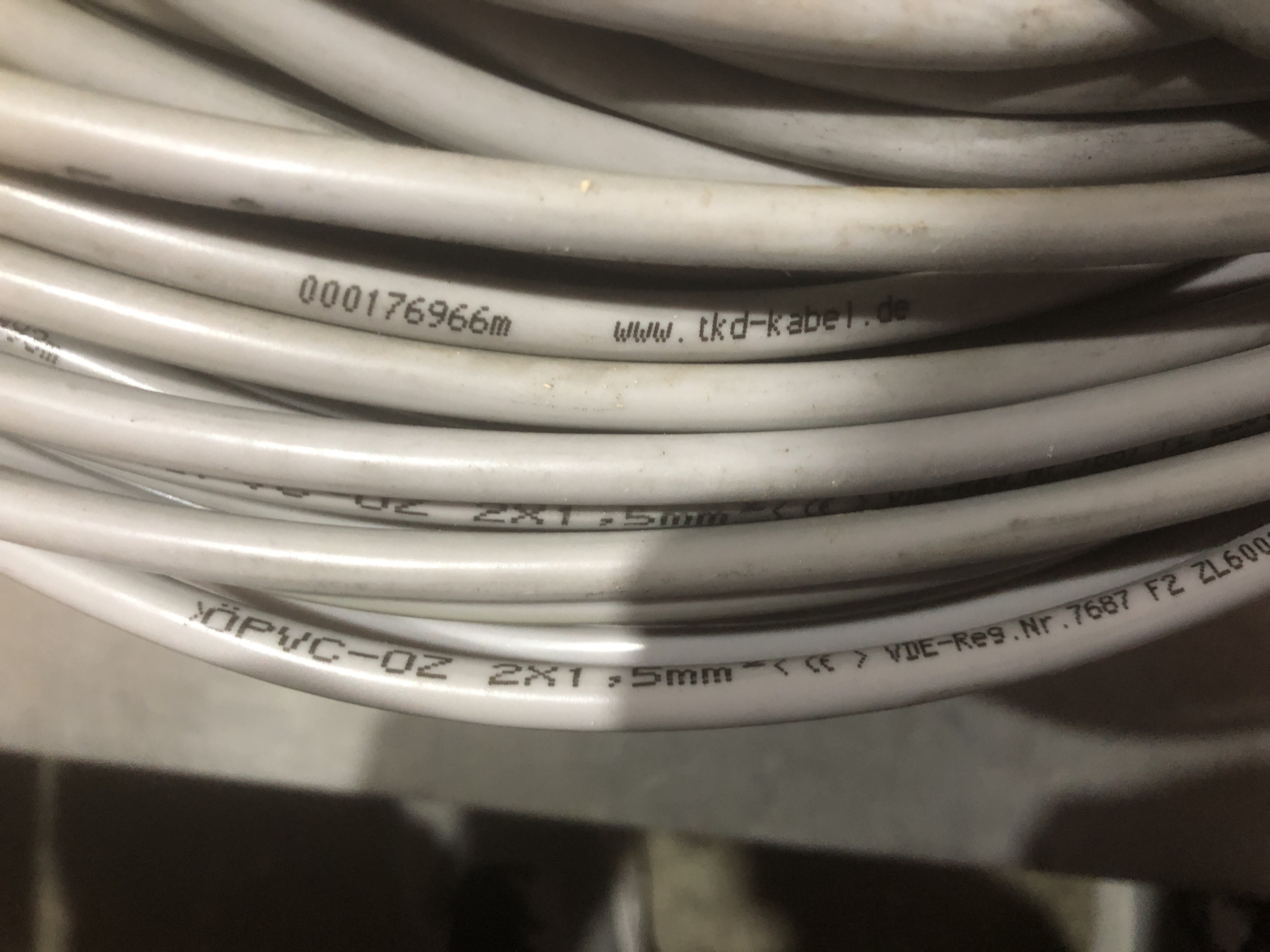 Kabel Elektryczny 2x1.5 - Kable i przewody - największy wybór kabli i ...