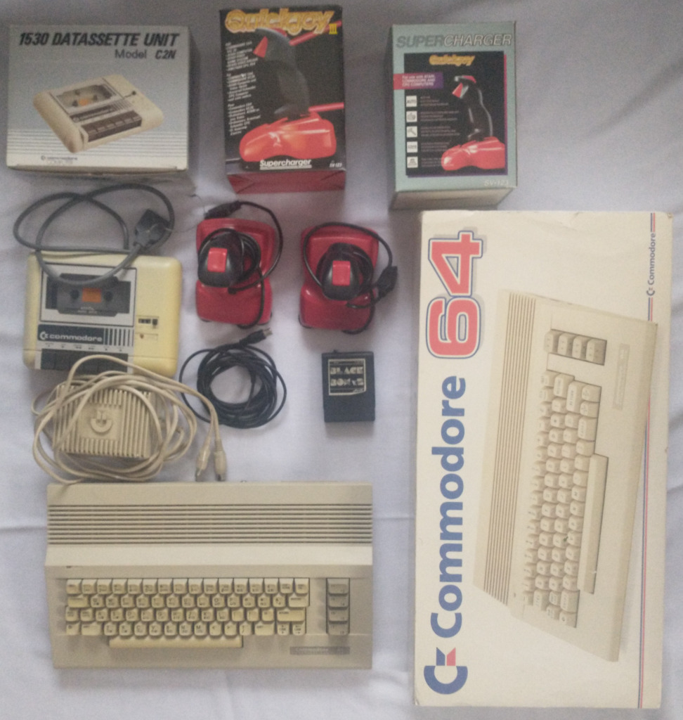 Commodore C64C | Olsztyn | Licytacja na Allegro Lokalnie