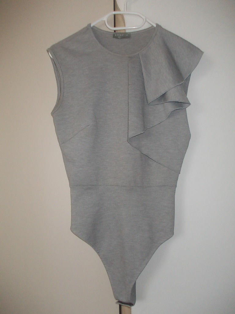 Alter body z falbaną 38 | Kraków | Kup teraz na Allegro Lokalnie